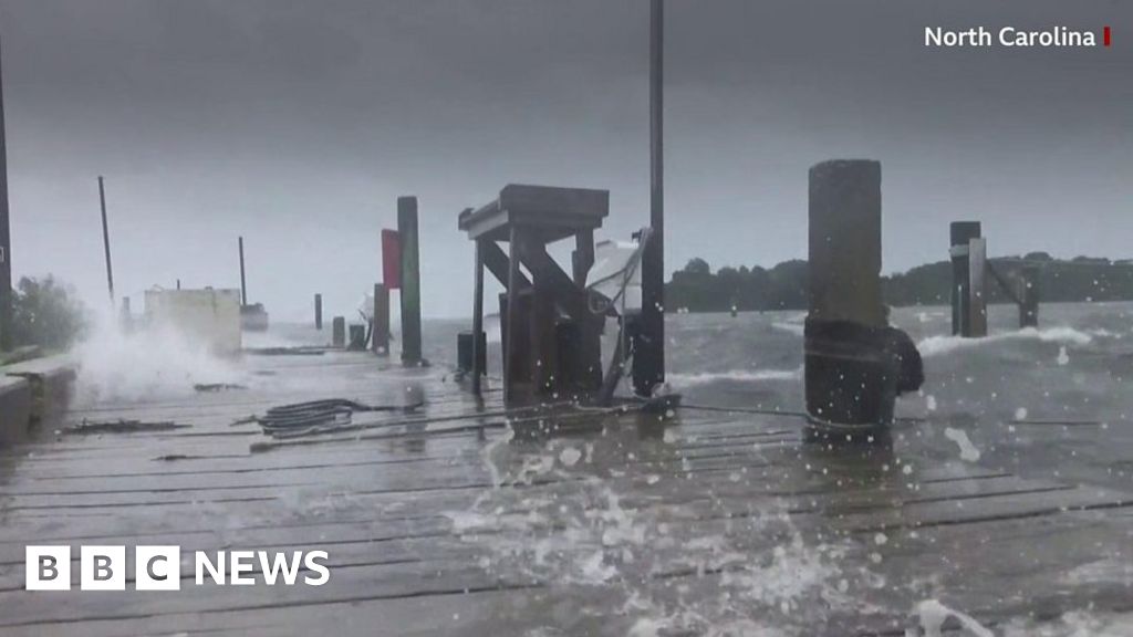 First images of Hurricane Florence - BBC News
