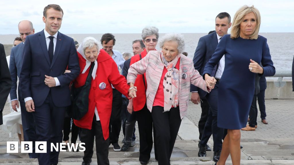 In pictures: World leaders gather for G20 summit - BBC News