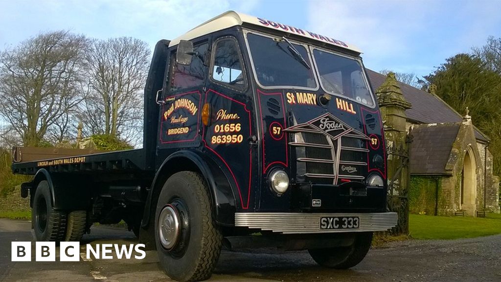 Final journey on vintage truck celebrates builder's life - BBC News