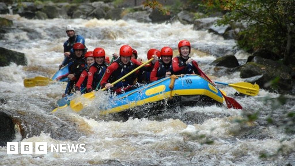 RAF to quit Llanrwst and Fairbourne training centres - BBC News