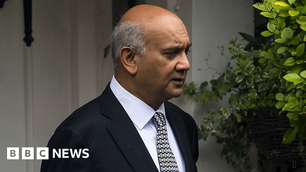 Vaz's position was 'untenable' - MP - BBC News