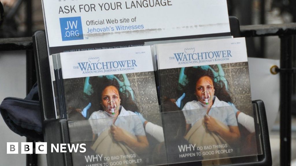 The ex-Jehovah's Witnesses shunned by their families - BBC News