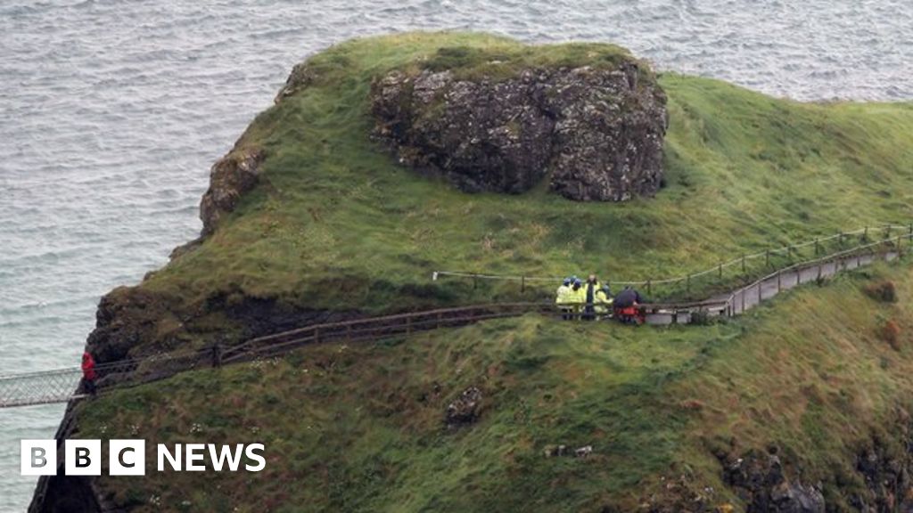 Carrick-a-Rede: Man airlifted off rope bridge island after fall - BBC News