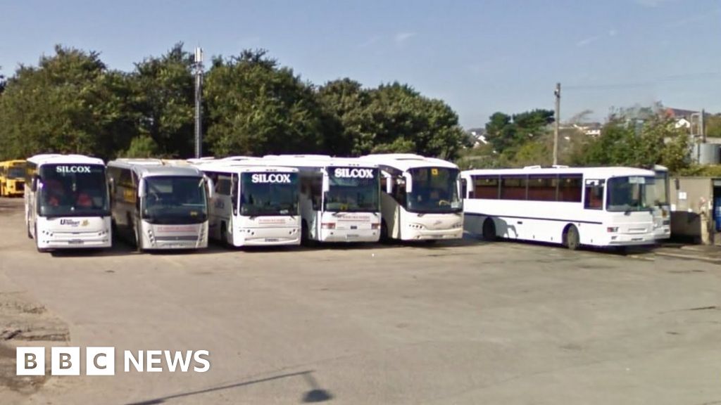 100 jobs at risk as Silcox Coaches looks for a buyer - BBC News