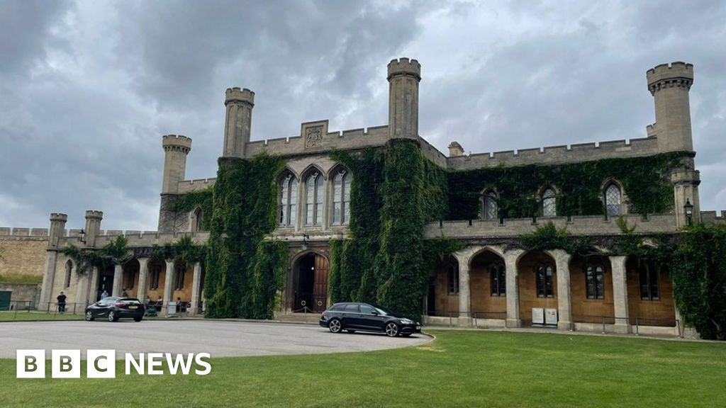 Ex-Lincoln Crown Court judge loses legal bid to challenge dismissal ...