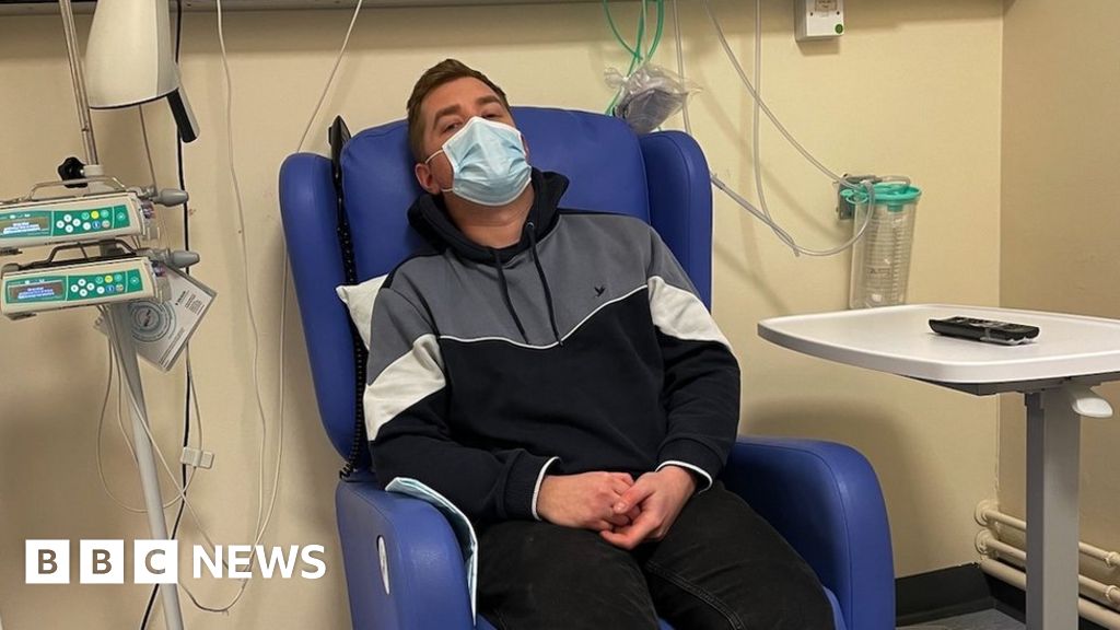 Brain tumour fundraiser being organised by ex-soldier - BBC News