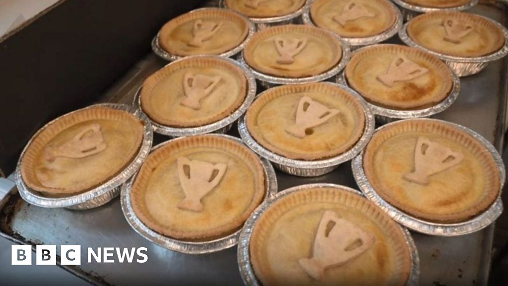 Bakery creates Will Grigg pie to celebrate Wigan's FA Cup success - BBC ...