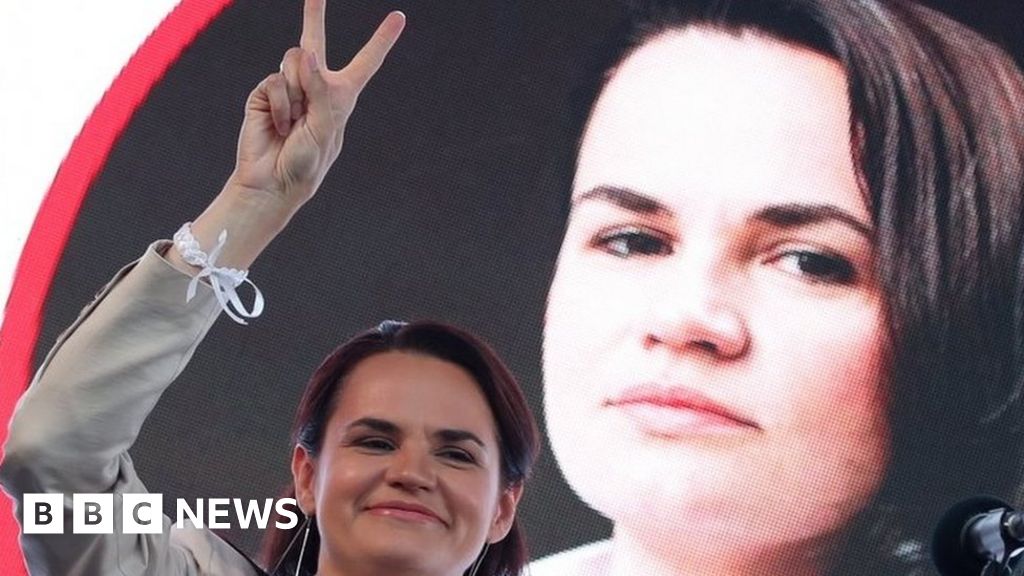 Belarus: The stay-at-home mum challenging an authoritarian president