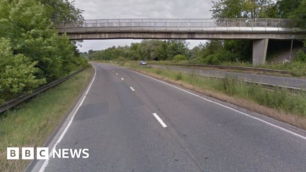 A303 to be resurfaced again after wrong stone was used - BBC News