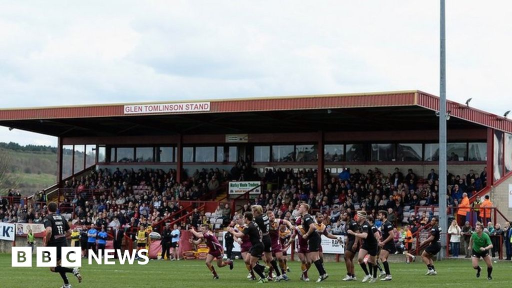 Batley Bulldogs chairman offers to host rugby league museum - BBC News