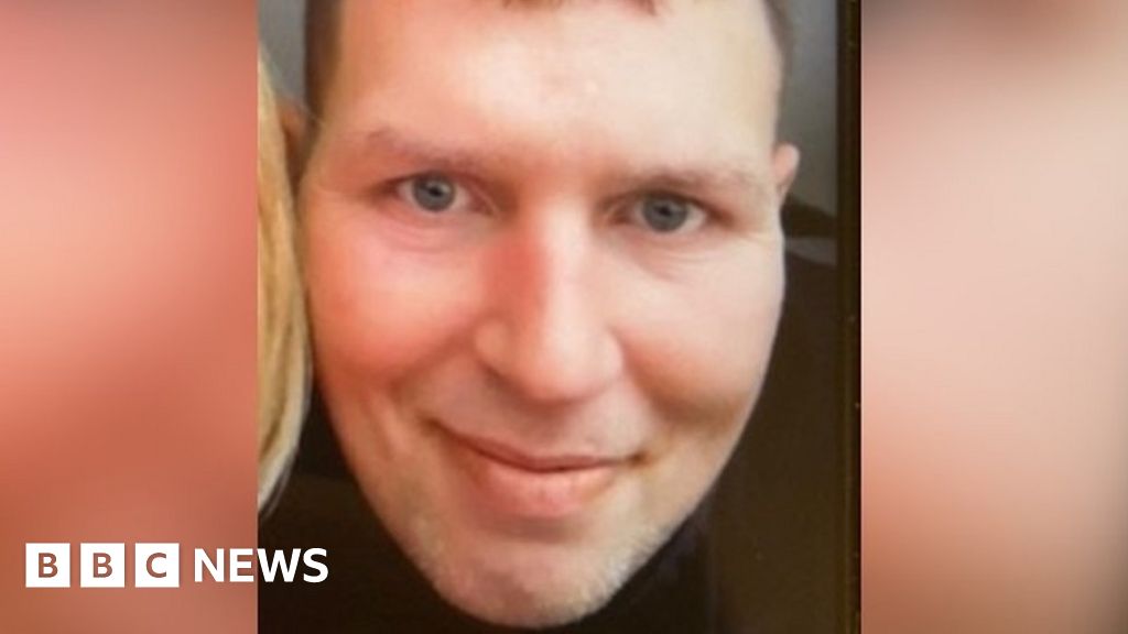 Hartlepool man died days after roundabout collision - BBC News