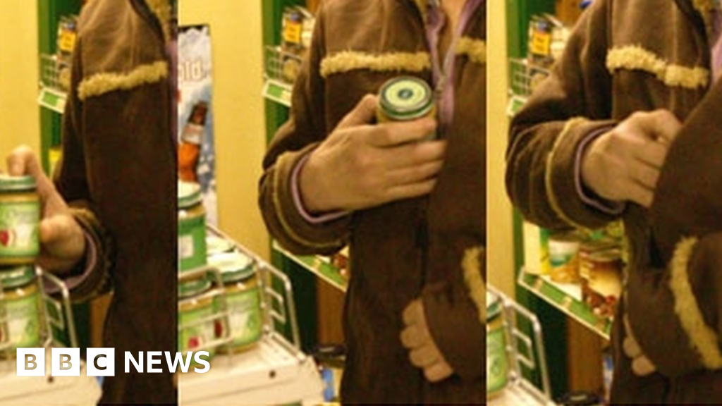 Convenience store shoplifting 'losses triple' - BBC News