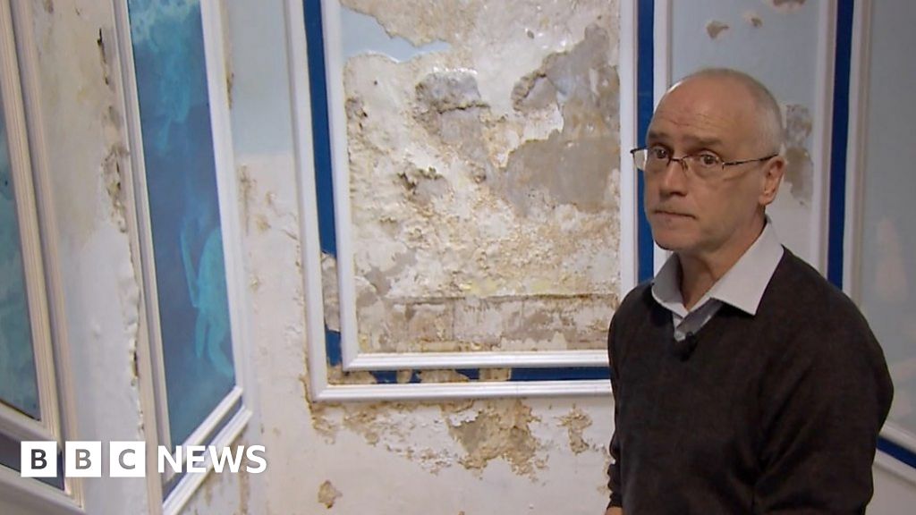 Hospitals: A look inside St Mary's Hospital in Paddington - BBC News