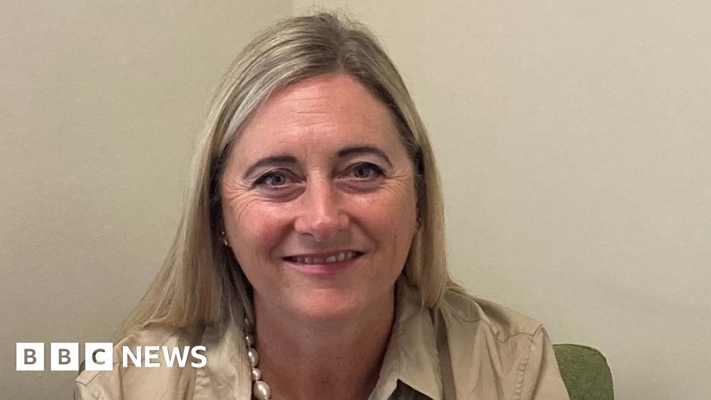 NHS Somerset to offer better support for menopause - BBC News