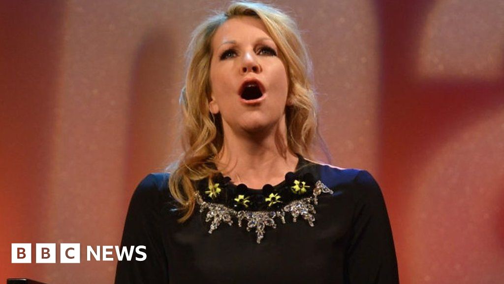 Opera behind bars - BBC News