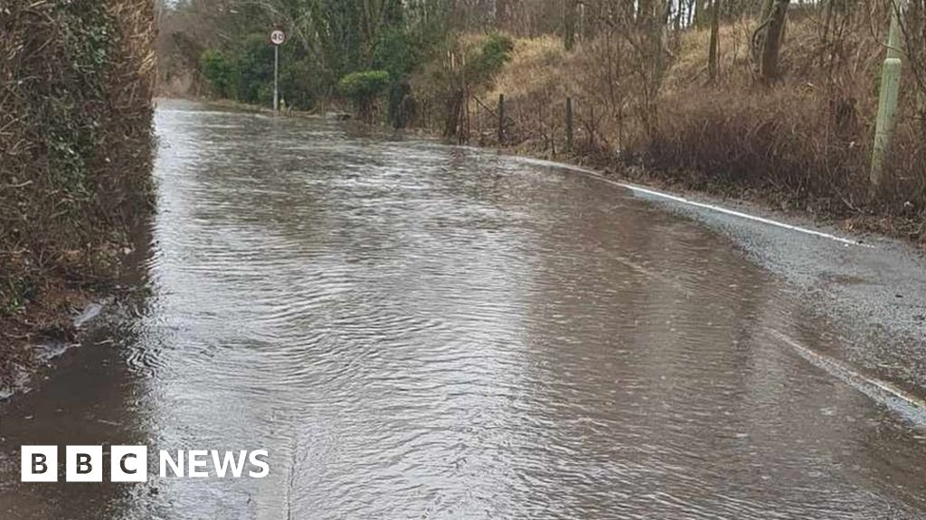 Oswestry residents' flood fears over problem culvert - BBC News
