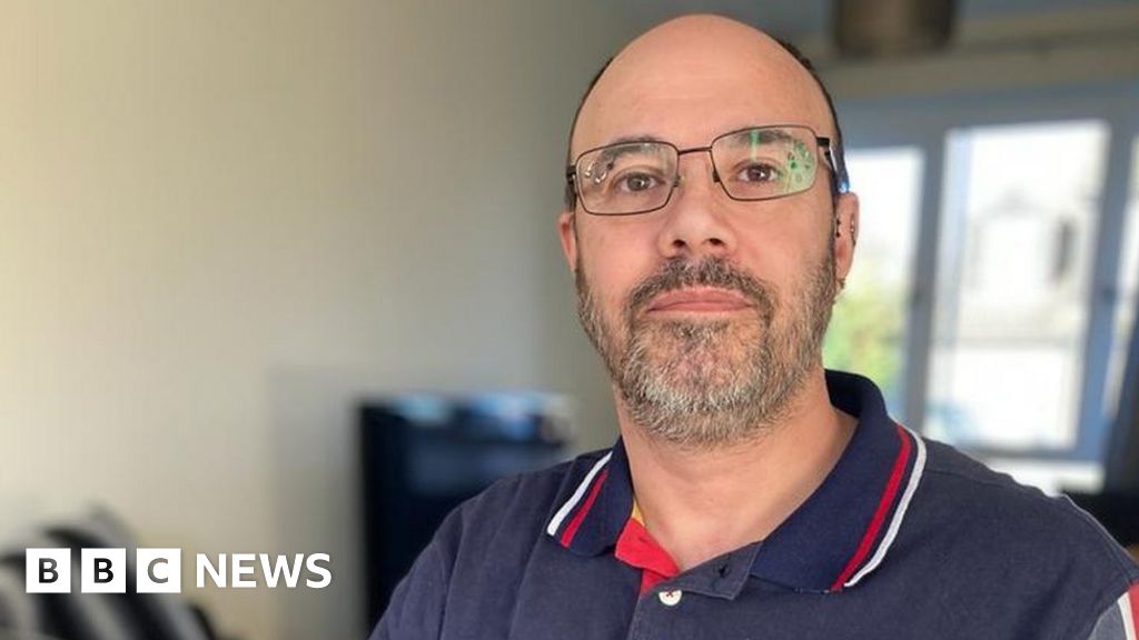 Cost Of Living Crawley Navy Veteran Misses Meals To Save Money Flipboard cost-of-living-crawley-navy-veteran-misses-meals-to-save-money-flipboard