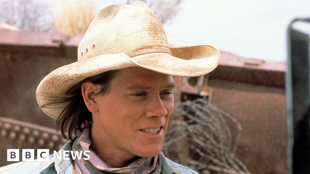 Kevin Bacon: I'm working on Tremors TV series - BBC News