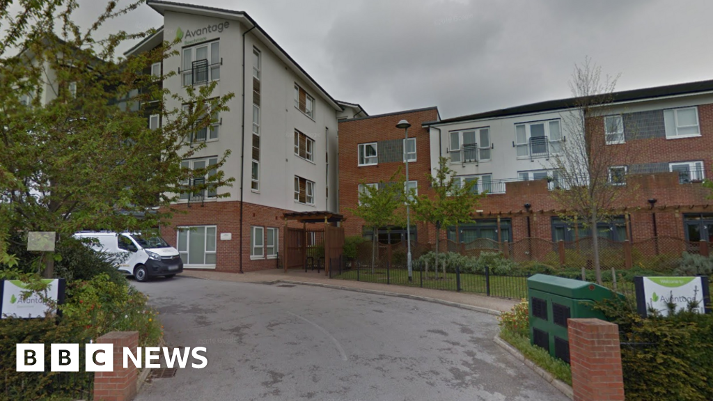 Beechmere: Residents evacuated from care home blaze - BBC News