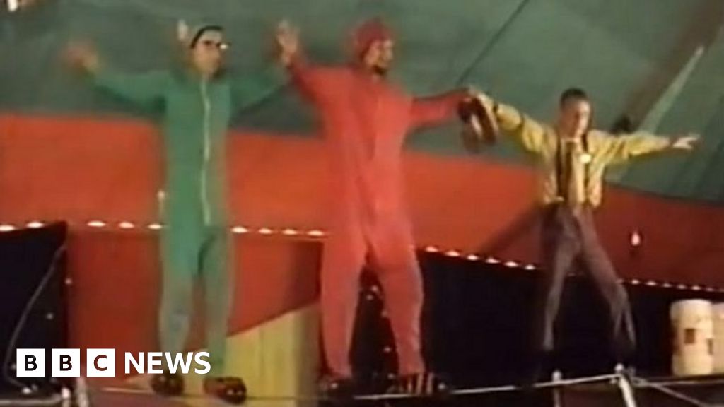 NoFit State Circus: The early years - BBC News