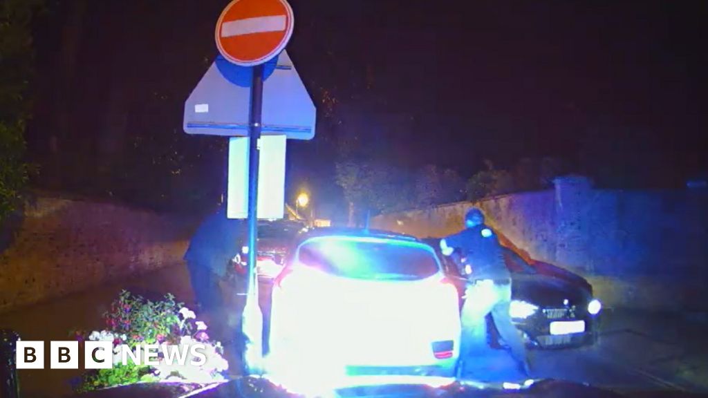 Driver sentenced over 95mph police pursuit - BBC News