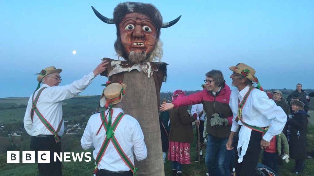 What is May Day and how do we celebrate it? - BBC News