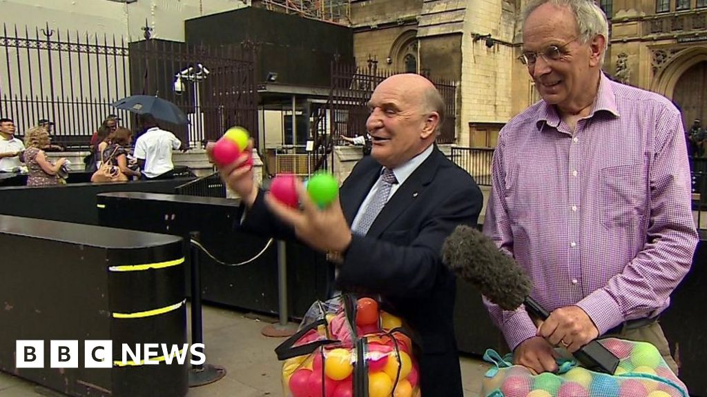 Peter Bone and Stephen Pound get mood box views