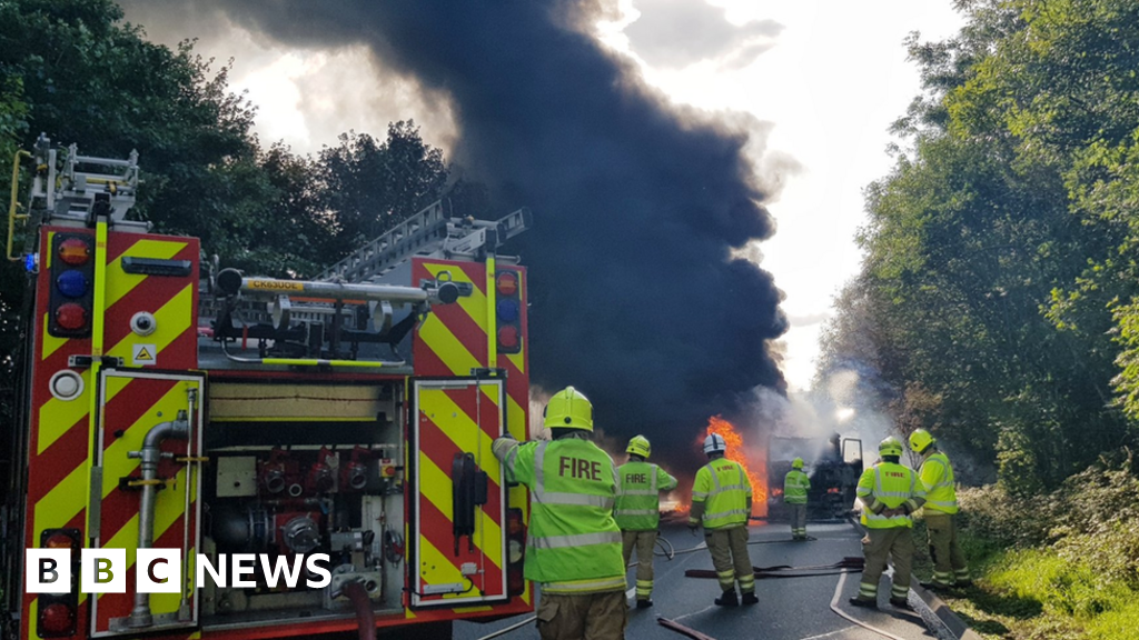 Large lorry fire closes A465 Heads of the Valleys Road - BBC News