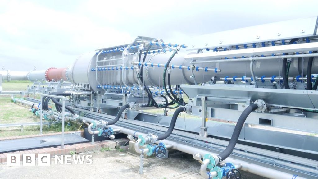 Testing centre for 'more sustainable' rockets opens in Westcott - BBC News