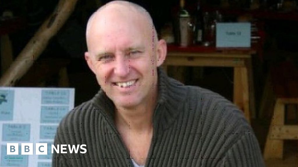 Steven Copping death: Jury in A27 crash trial discharged - BBC News