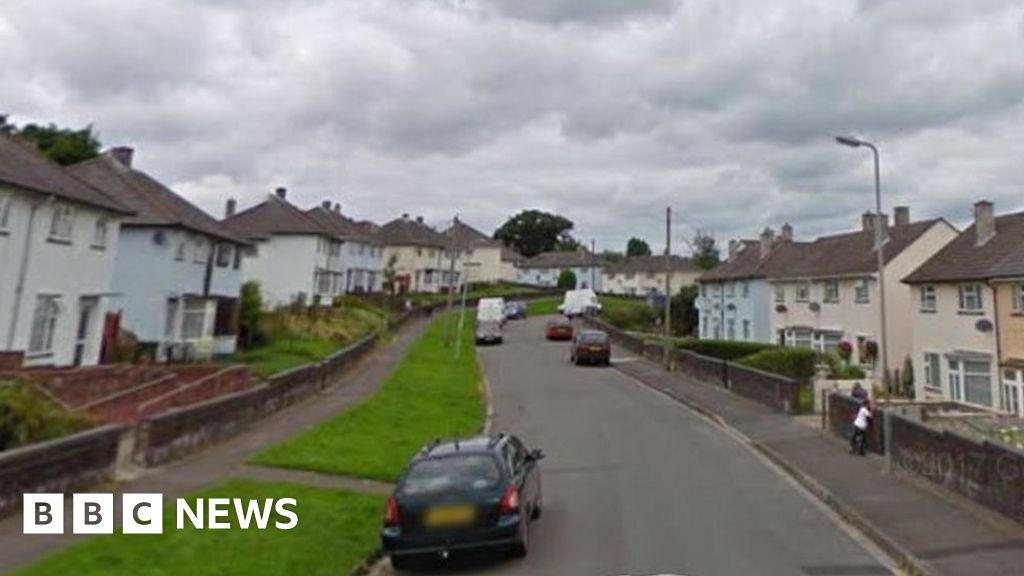 Aberdare arrest after man, 56, dies with 'serious' injuries - BBC News