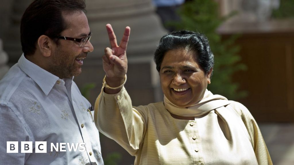 Mayawati: India uproar after Dalit leader called prostitute - BBC News