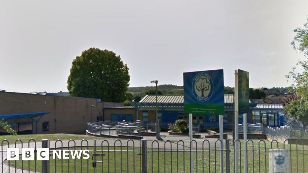 Broadford Primary School has SATs results annulled - BBC News