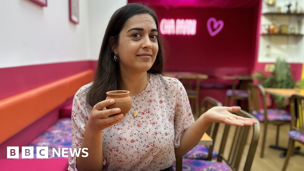 Chai: London’s new tea craze explained - BBC News