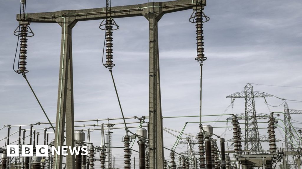 'Russia hacking code' found on Vermont utility computer - BBC News