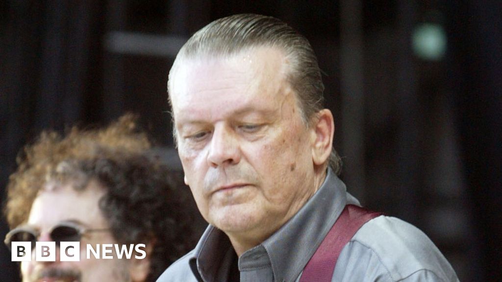 John Geils Jr, founder of J Geils Band, dies at 71 - BBC News