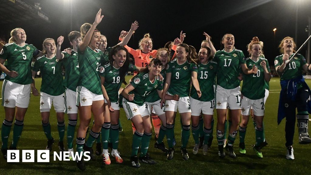 Northern Ireland football team 'inspiring kids to dream big' - BBC News