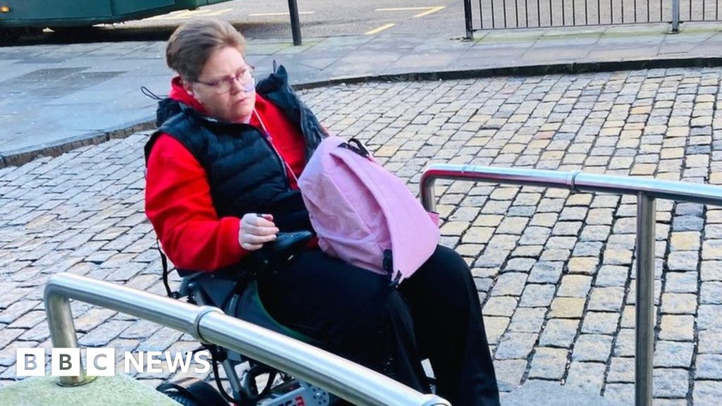 Former Aberdeen NHS worker guilty of poisoning young boy - BBC News