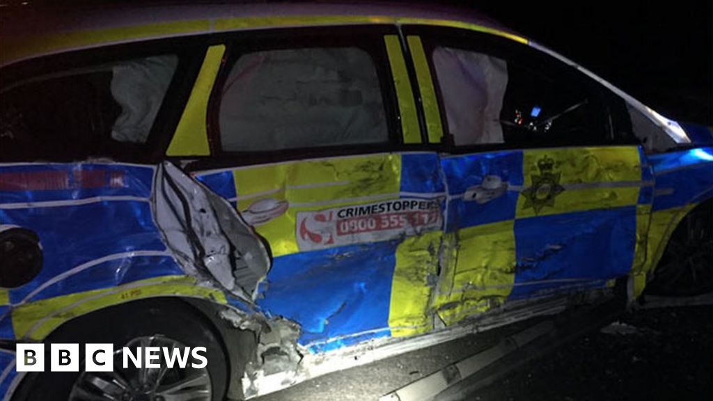 A1: Lorry driver who smashed into police car jailed