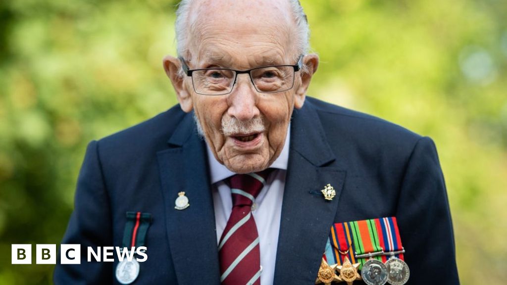 Captain Sir Tom Moore: National clap announced by PM for fundraiser ...