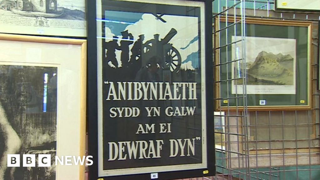 Welsh language WW1 poster sells for £440 at auction - BBC News