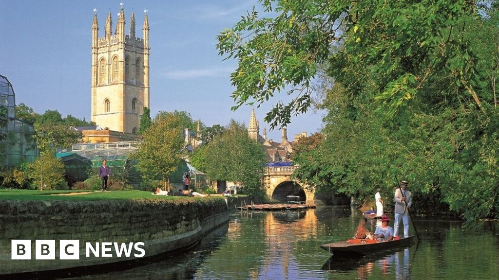 In Pictures: Chris Andrews' photos of Oxford spanning 40 years