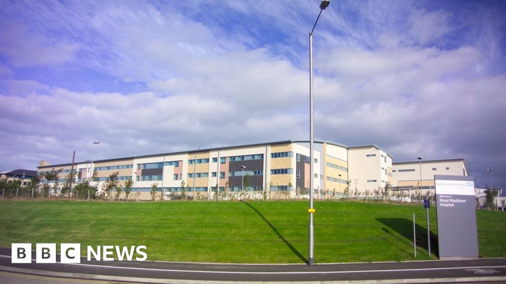 Man dies after fire on hospital ward