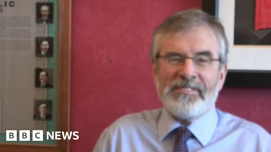 Gerry Adams does his best Brosnan impression - BBC News