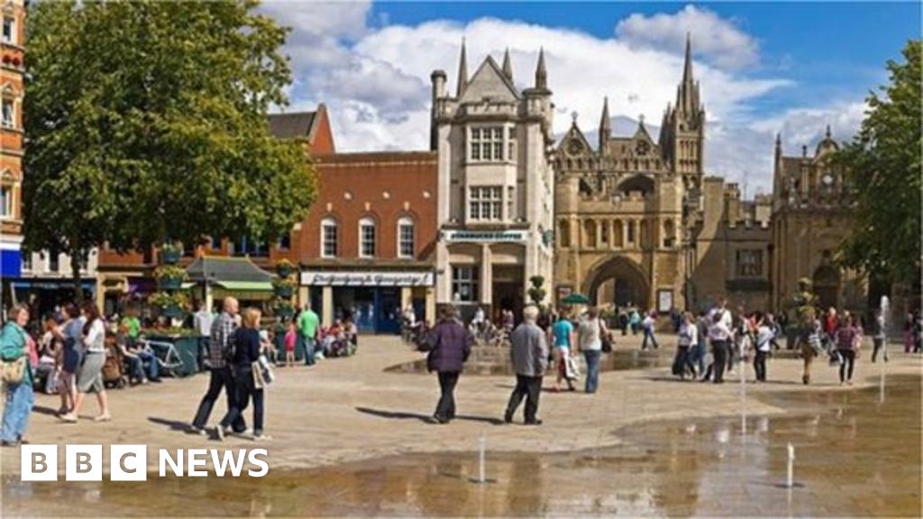 Man in Peterborough found impaled on metal railings - BBC News
