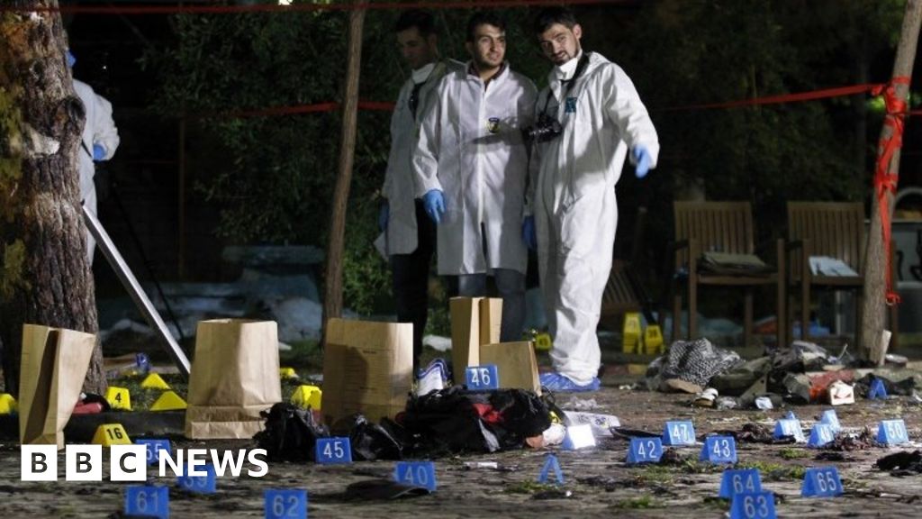 Turkey attack: Border security to increase, says PM - BBC News