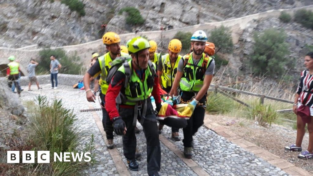 Ten hikers killed in flash flooding in southern Italy
