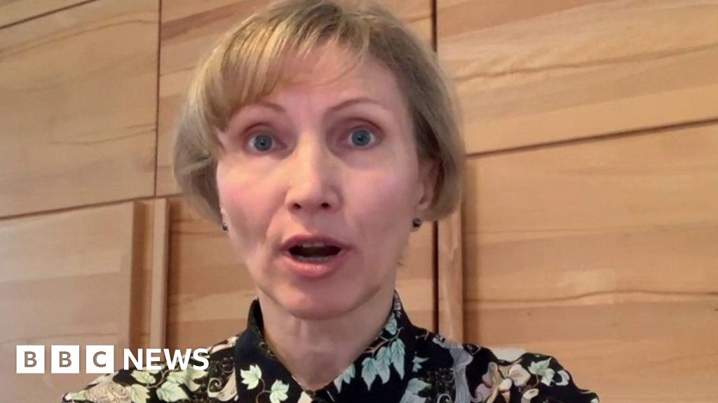 Litvinenko widow: Alexei Navalny a great Russian politician - BBC News