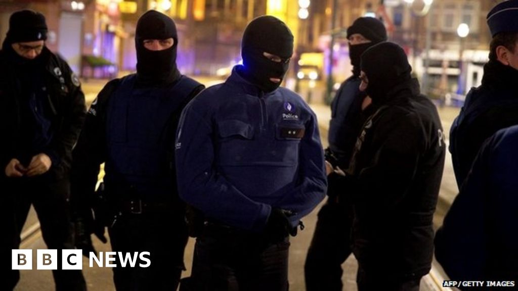 Live: News briefing on Brussels terror raid - BBC News