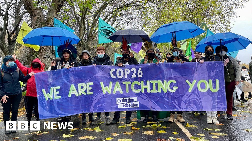 COP26: Countries must make bold compromises at summit - PM - BBC News